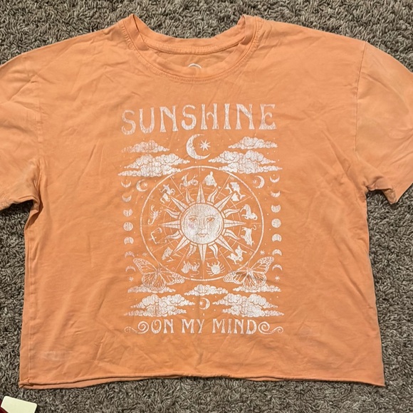 Social Culture | Tops | Sunshine Graphic Crop Top Peach | Poshmark
